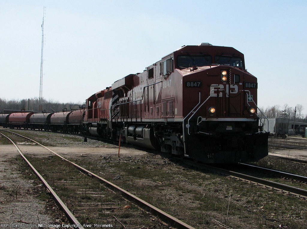CP 8847 North at Guelph Jct.